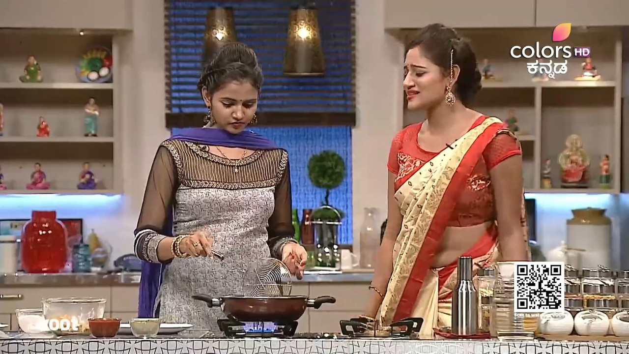 Kannada Serial Actress Ranjani Sexy Big Navel Show in Saree mkv ...