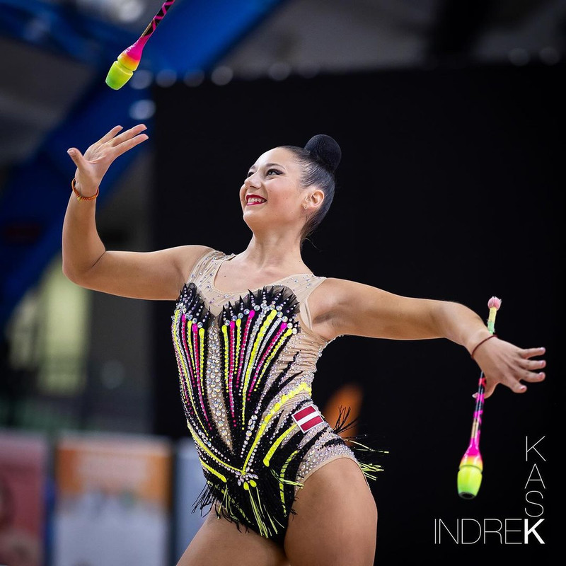 aleskovska crystal cup3c — Postimages