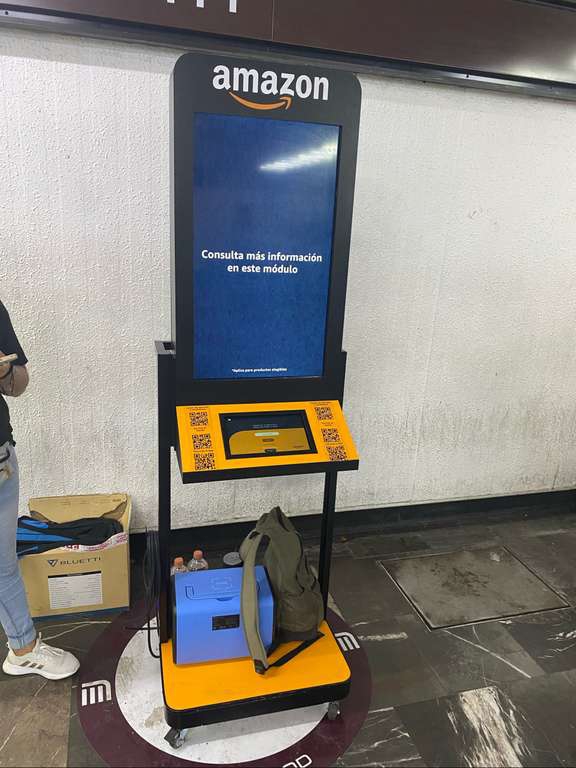 Módulo de Amazon en el Metro Tacubaya (nuevamente)