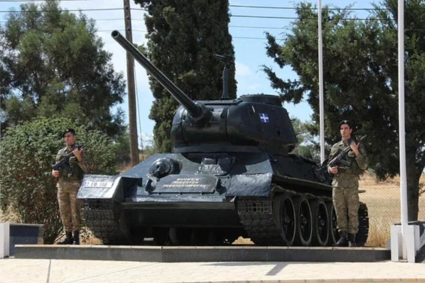 Apres guerre,le T-34 au combat - Page 4