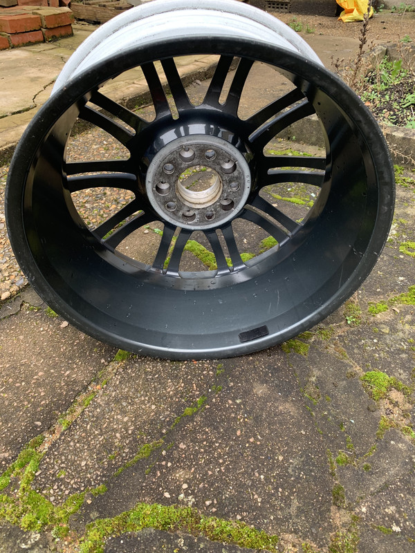 E2349063 FF72 4810 B7 F9 0 D936 A6 DA92 D — Postimages