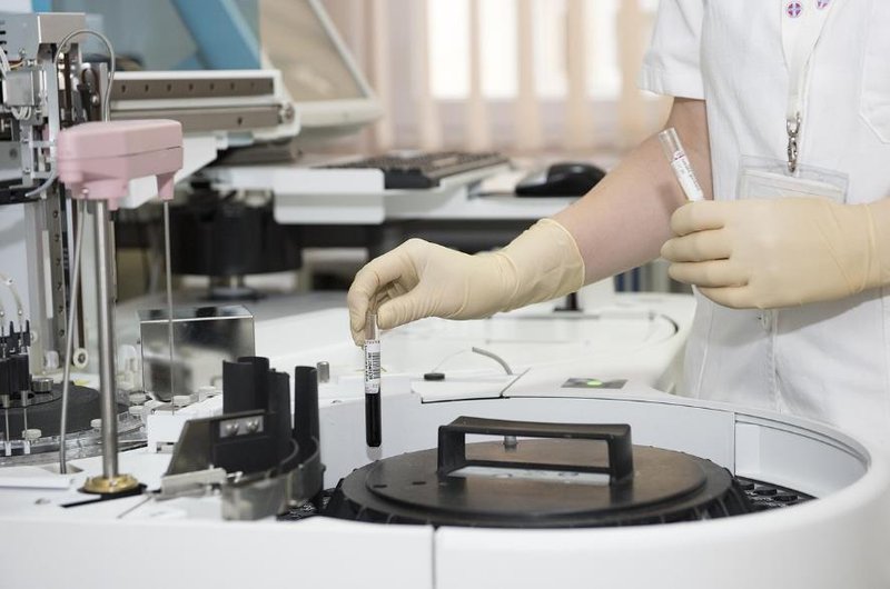 Cómo los materiales médicos avanzados impulsan la innovación médica moderna