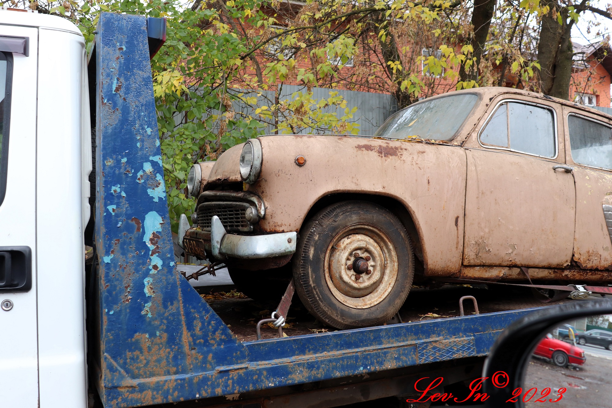 22947093 — Postimages