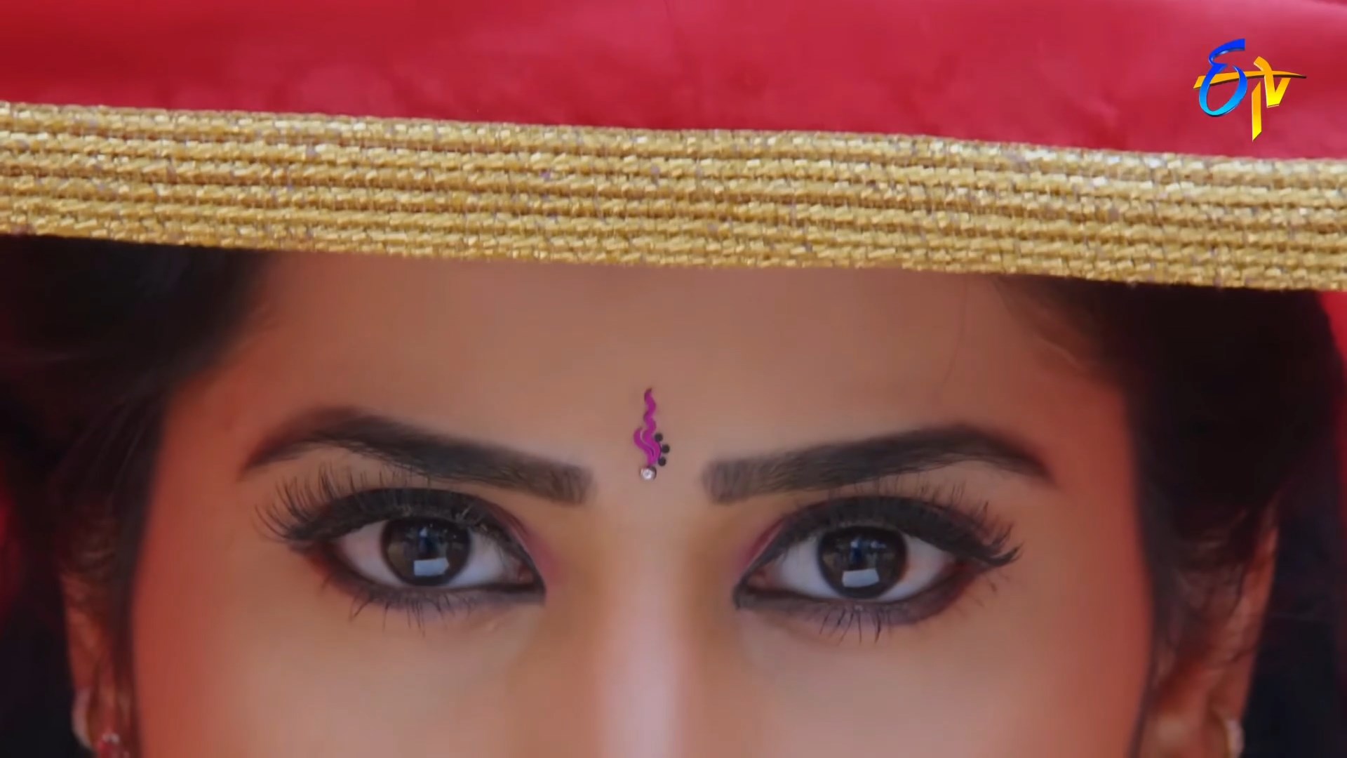 Telugu Serial Artist Open Big Deep Wide Navel Show abhishekam mkv ...