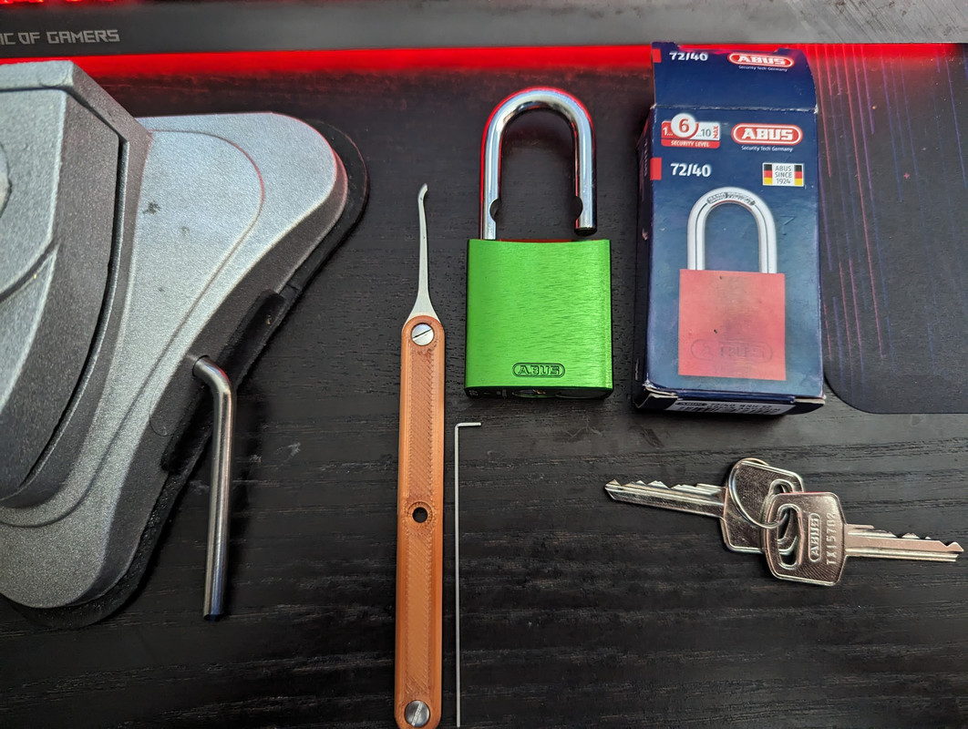 Picked ABUS 72/40 (Green Colored) : r/lockpicking