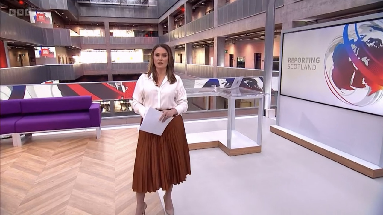 16393521 24 F9 499 A A5 E6 FBB128 A569 BF — Postimages