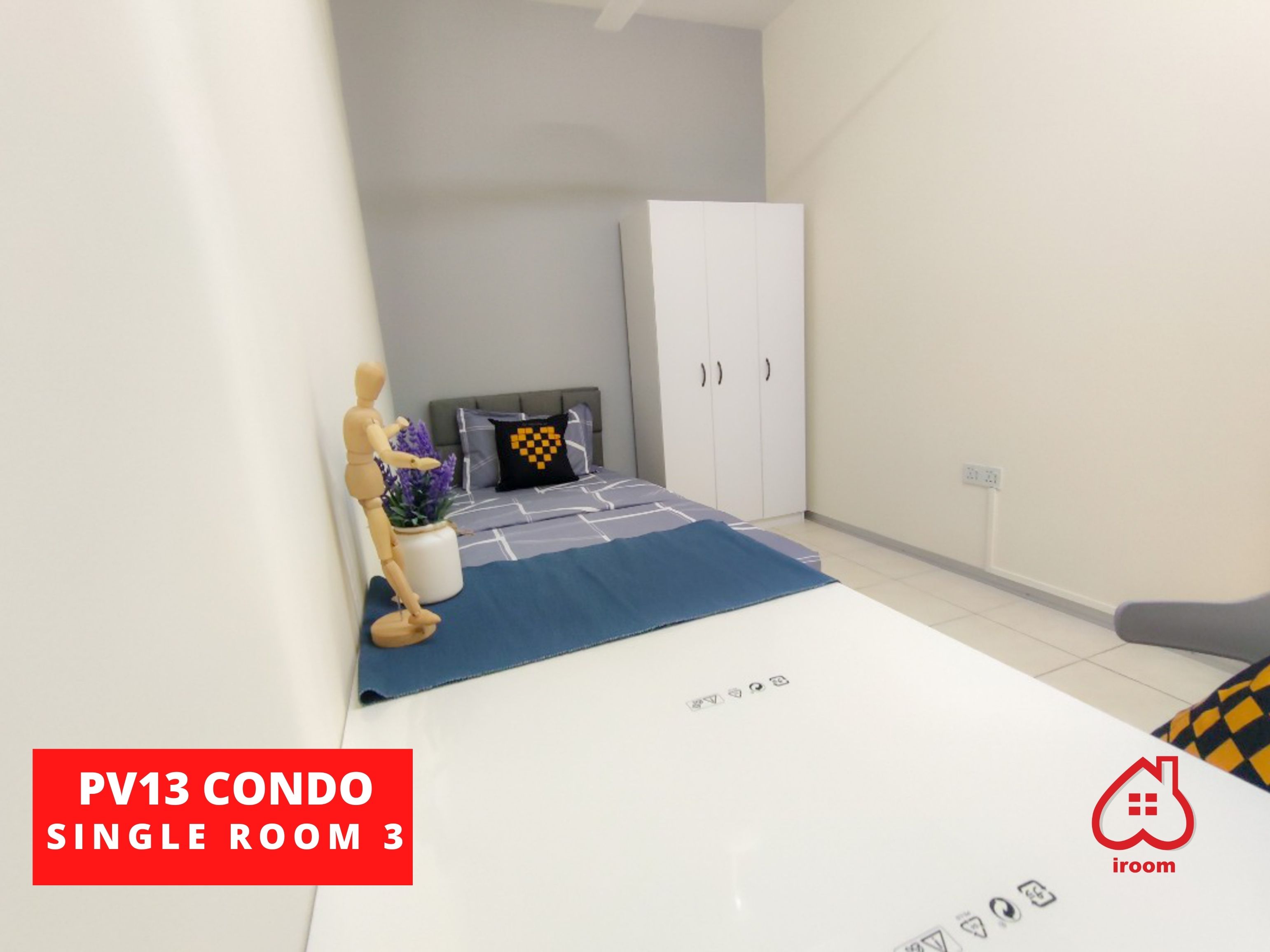 Single Room 02 — Postimages