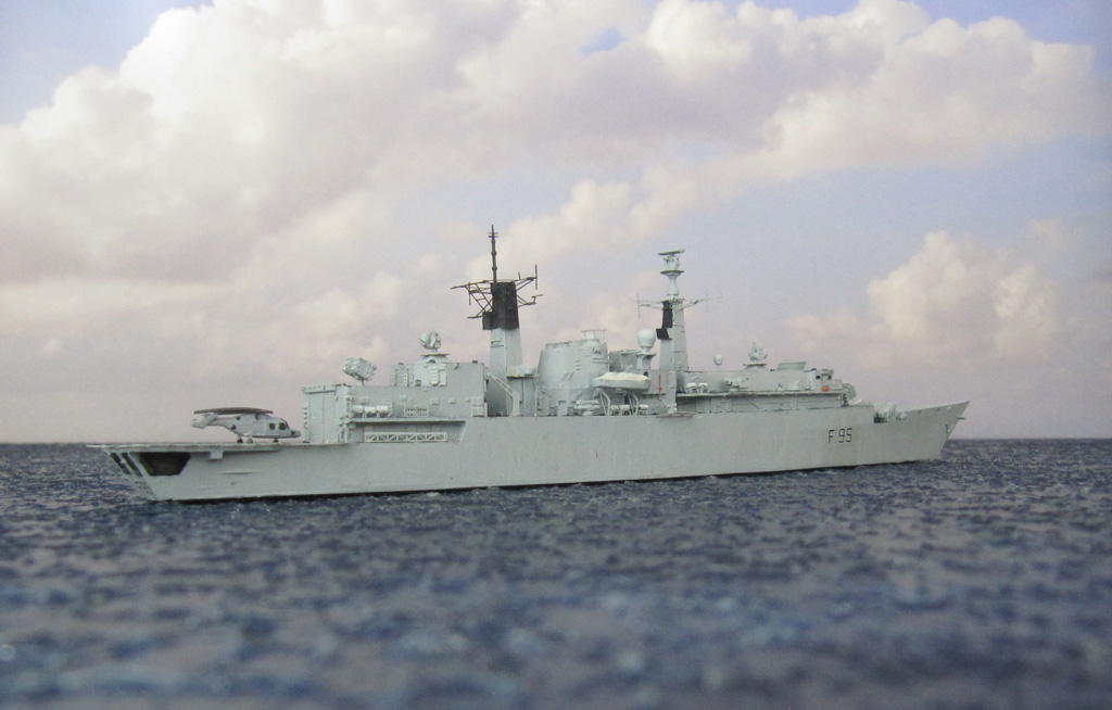 Type 22 Batch 2 frigate HMS London (conversion Orange Hobby, 1/700 ...