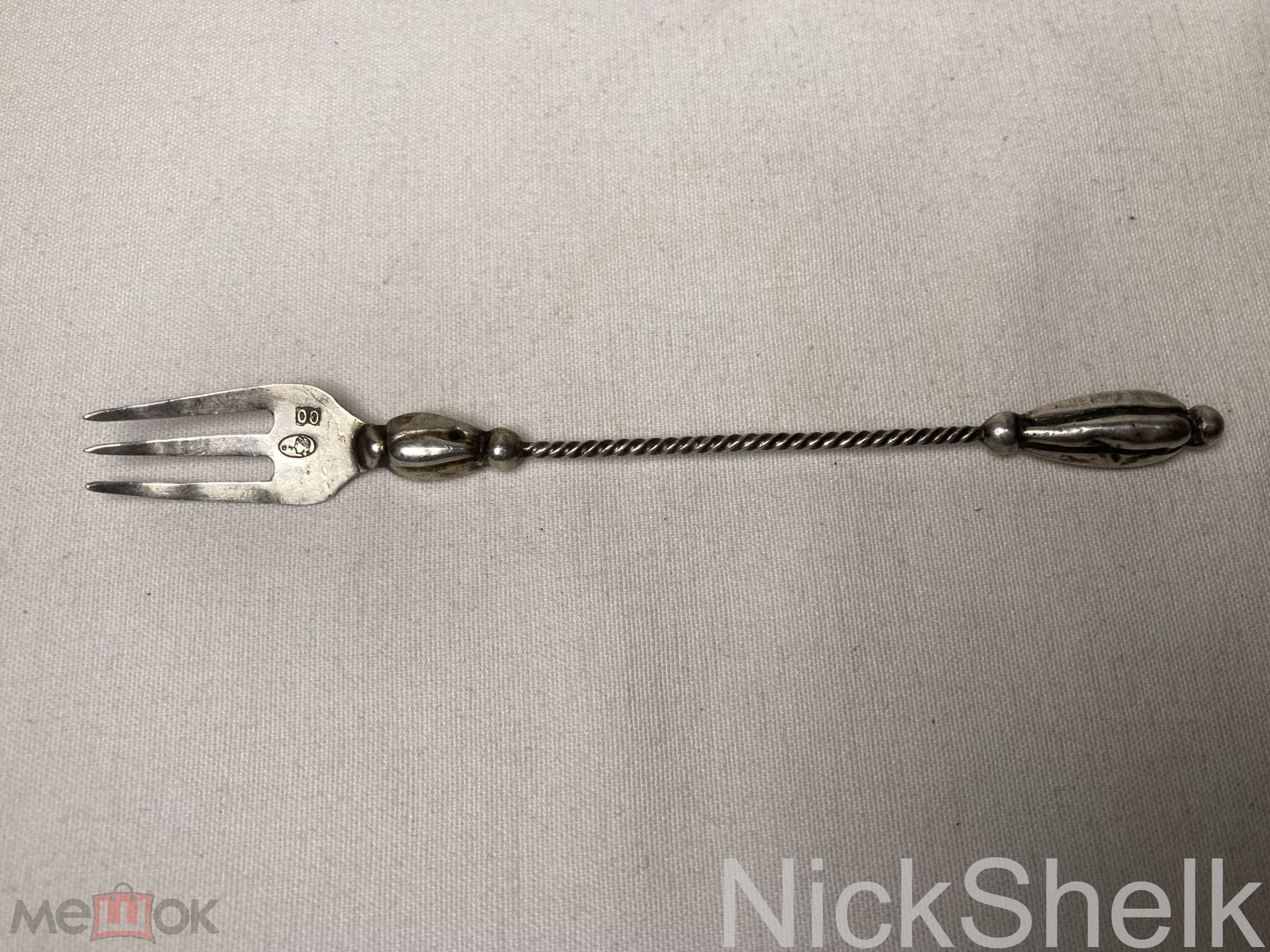 299117572 0 — Postimages