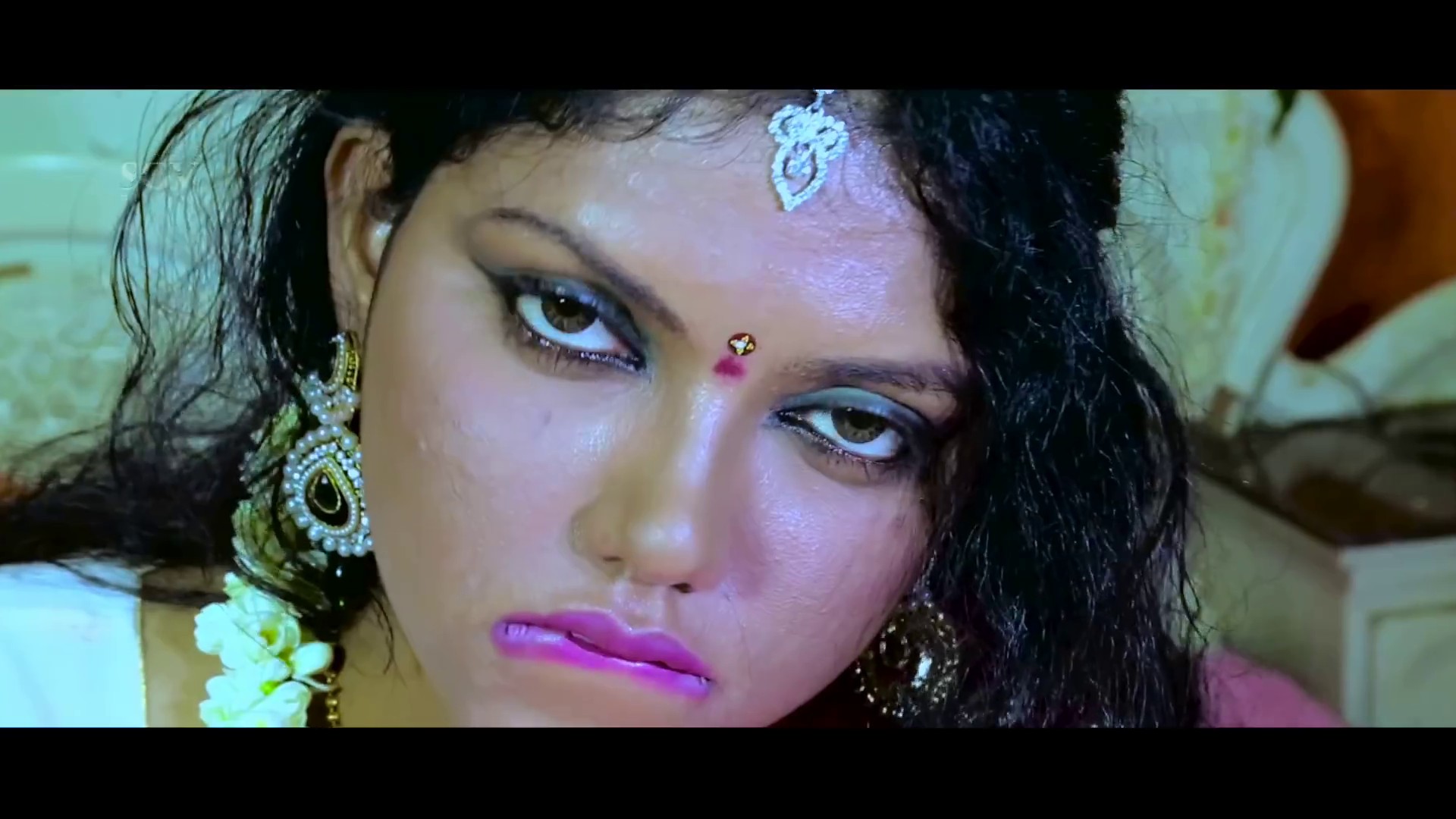 L (11) — Postimages