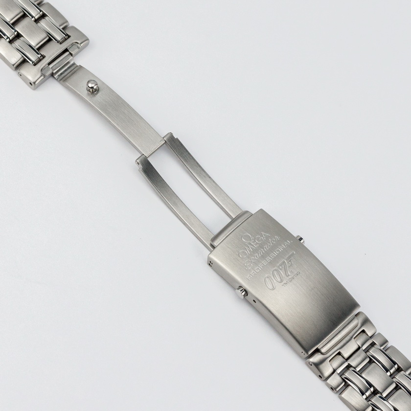 Omega Seamaster Professional 300 M ref 212 30 41 20 01 001 James Bond No Time to Die 10 — Postimages