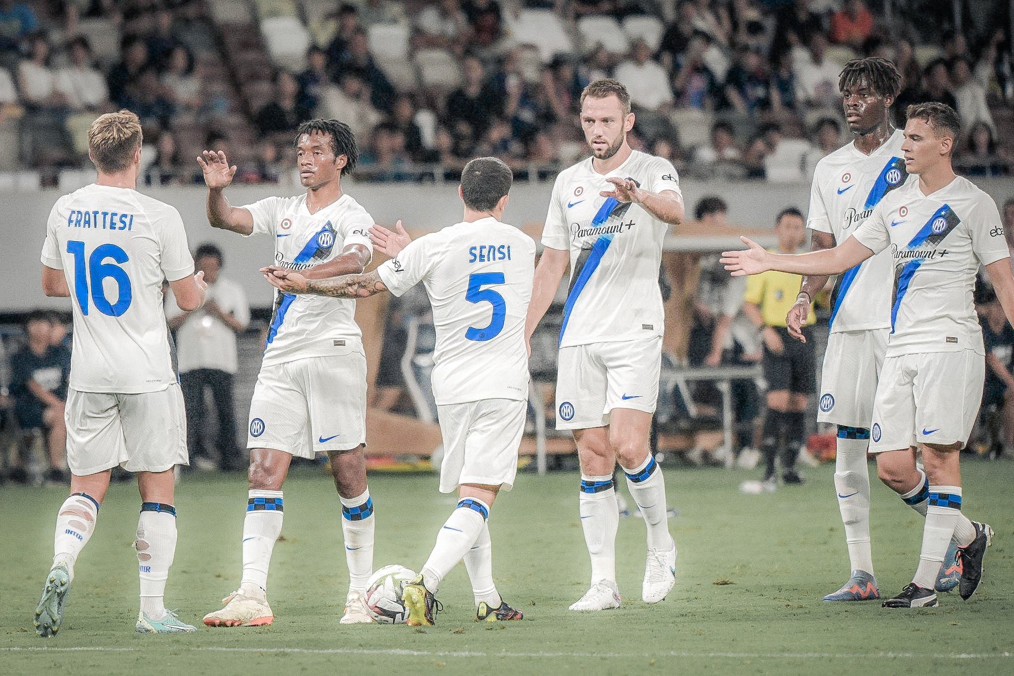 F2cnp CAXc AEIUz0 — Postimages