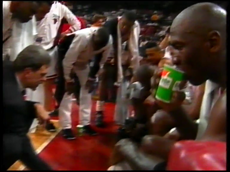 Los Chicago Bulls Cinco Campeonatos De La NBA Vhs Rip Punky Gingerlynn ...