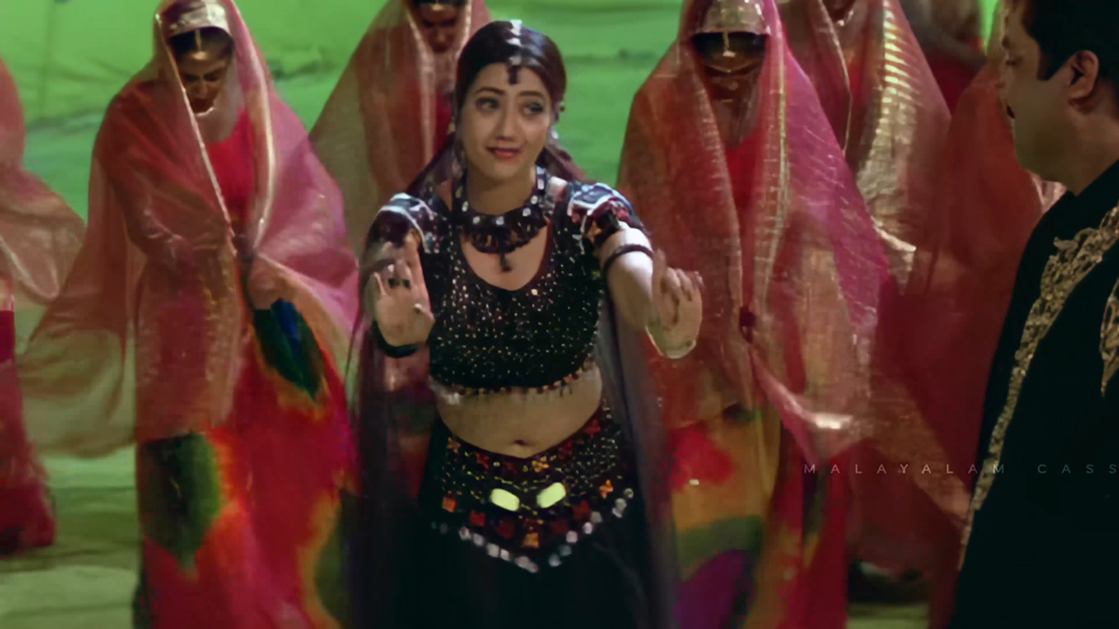 Meena Big Deep navel Dreams mp4 snapshot 00 28 219 — Postimages