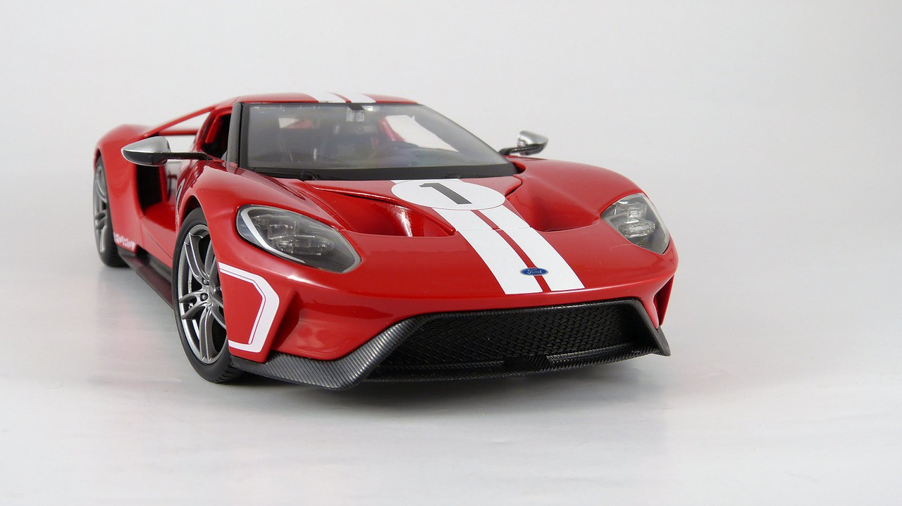 1:18 Maisto Ford GT 2017 #1 | DiecastXchange Forum