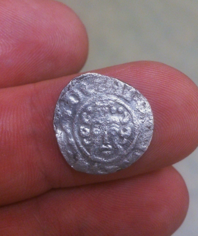 Short cross hammered silver penny obverse 150820 — Postimages