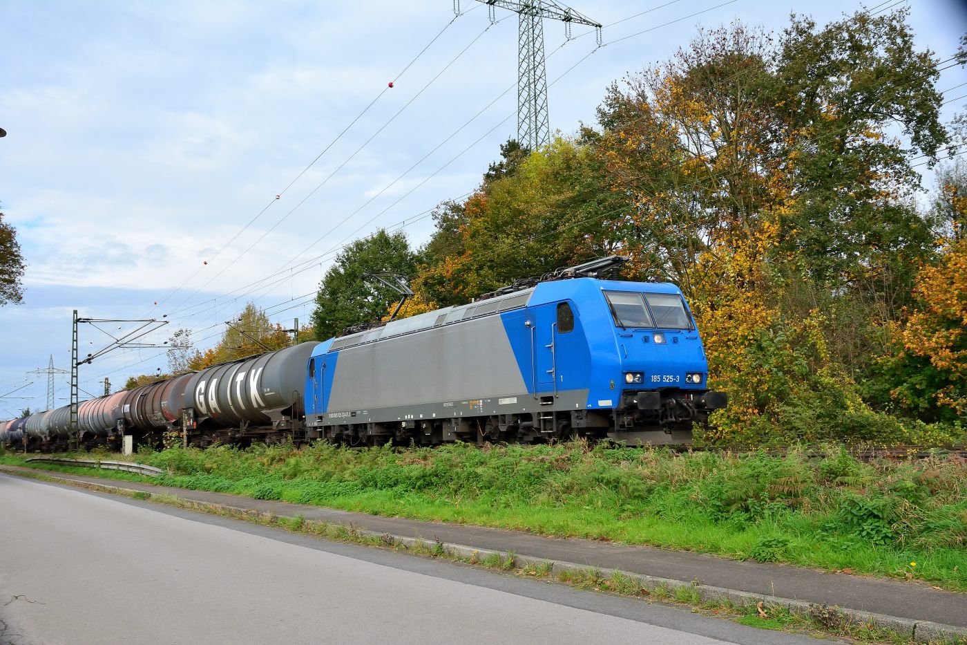 185 525 — Postimages