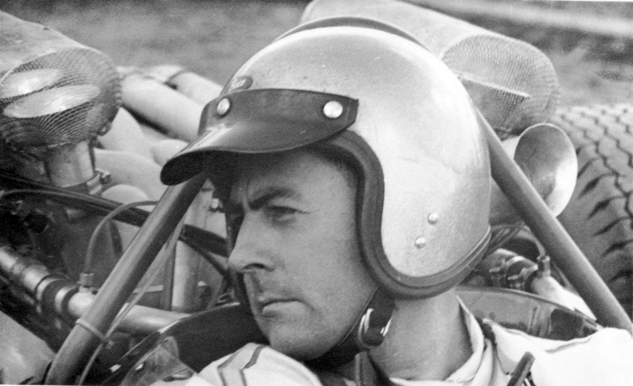 6799 AMB Brabham R6 3 — Postimages