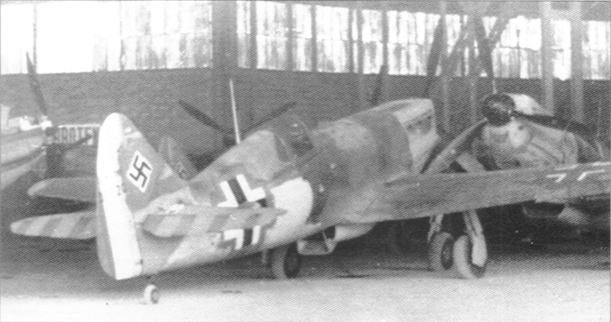 Rollout Dewoitine D.520 (1/48, Tamiya) of former Luftwaffe - Ready for ...