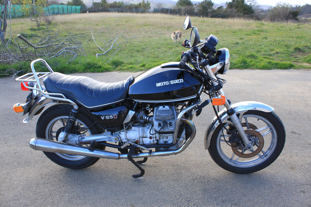 GUZZISTAS - Me presento con mi ''nueva'' V65C - Bienvenida y Presentaciones