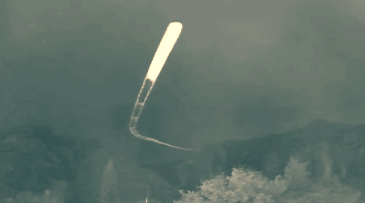 Cámara de seguridad capta el vuelo de un Ovni en Tepoztlán; se vuelve ... Cámara de seguridad capta el vuelo de un Ovni en Tepoztlán; se vuelve ...