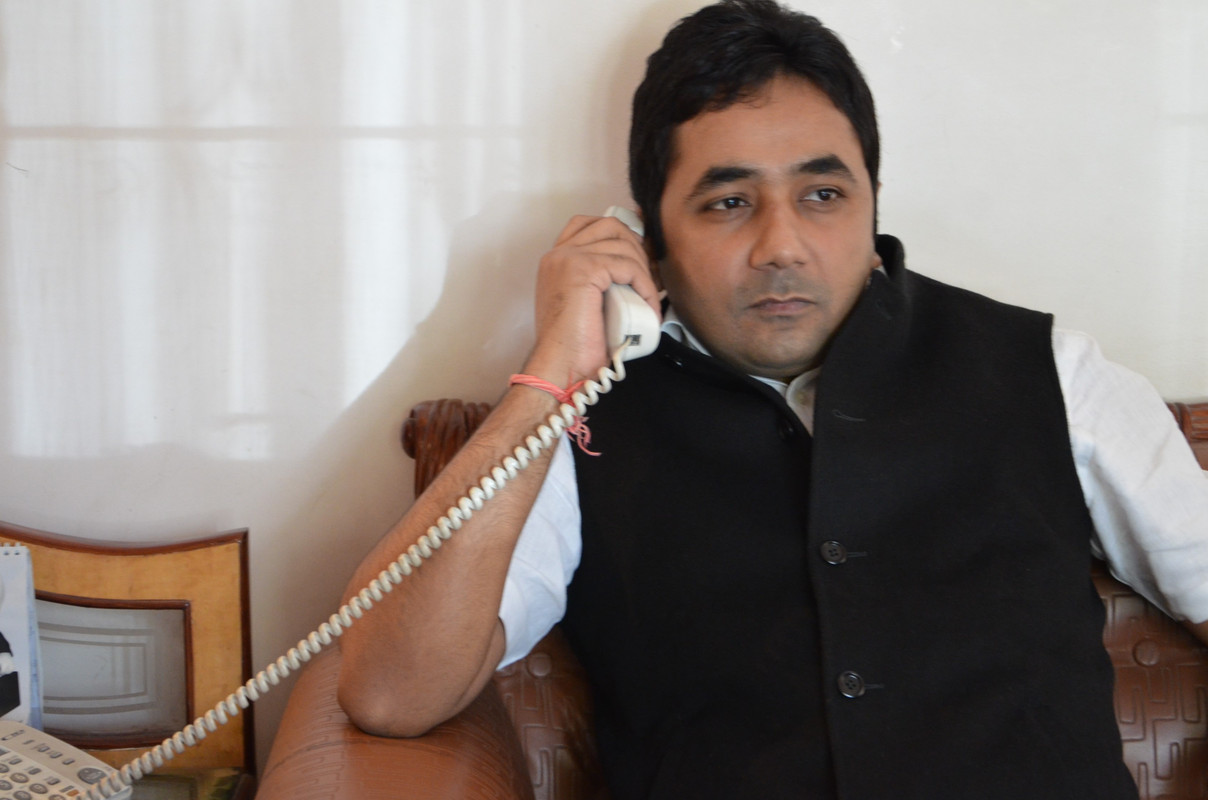 A photograph of Shri Rajiv Vora by renowned photographer Paras S — Postimages