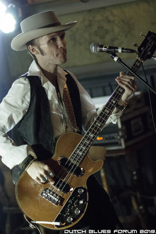 Too Slim & The Taildraggers 13 — Postimages