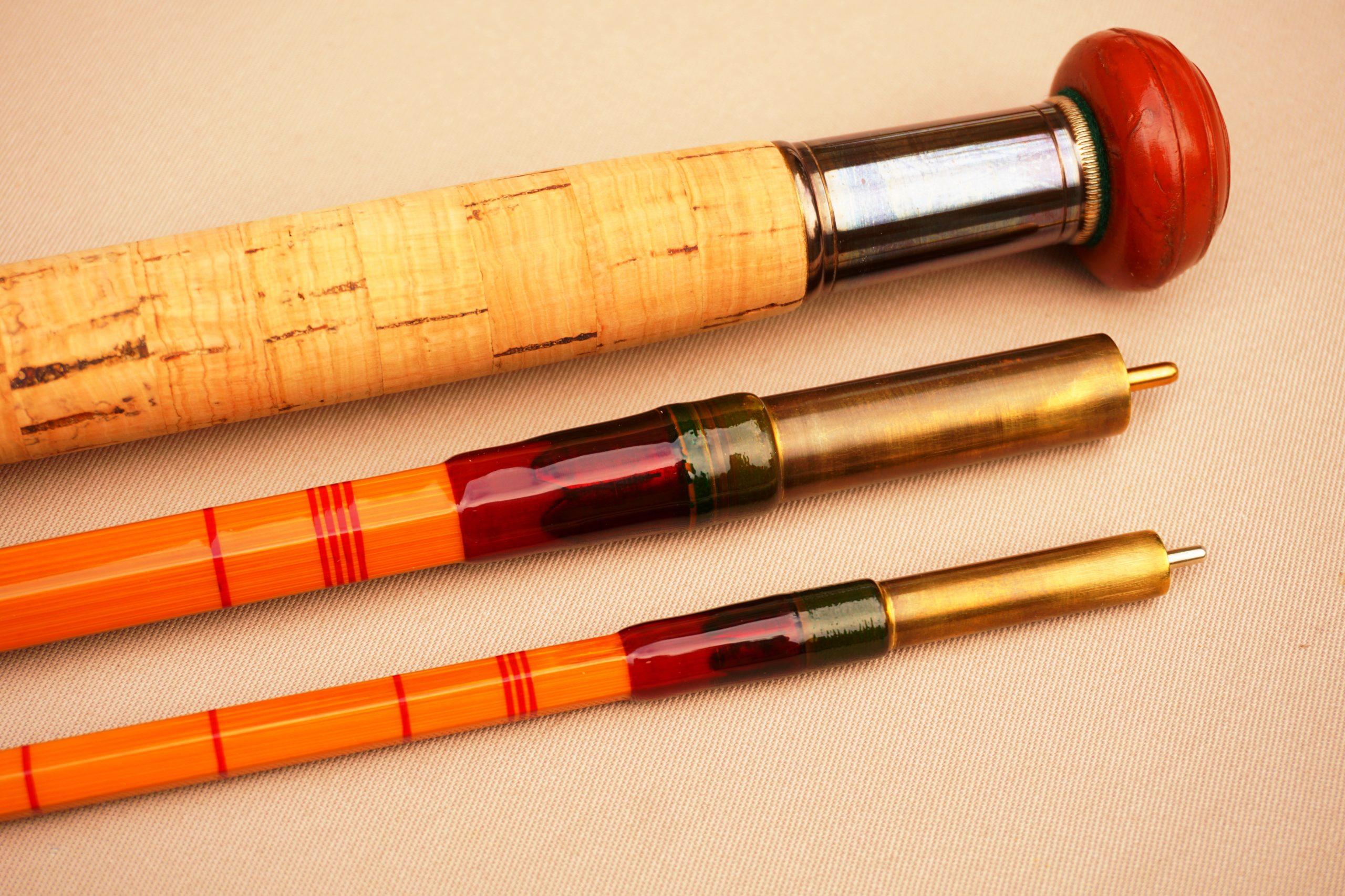 Classic spigotted male ferrules a green felt disc between the red ...