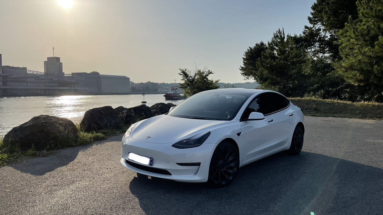 688 E7405 B4 FB 4 ECE 97 D9 4 C18 D8 C13 D5 C — Postimages