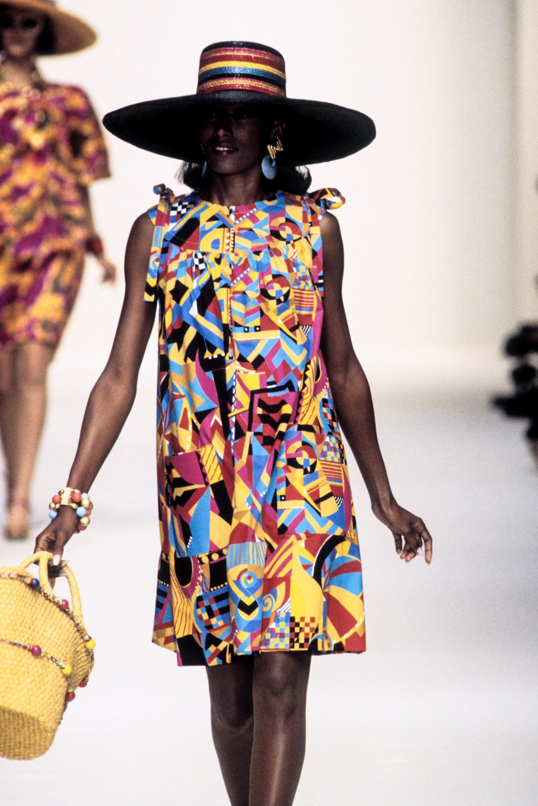 Fashion Classic: GIVENCHY Spring/Summer 1993 | The Internet's largest ...