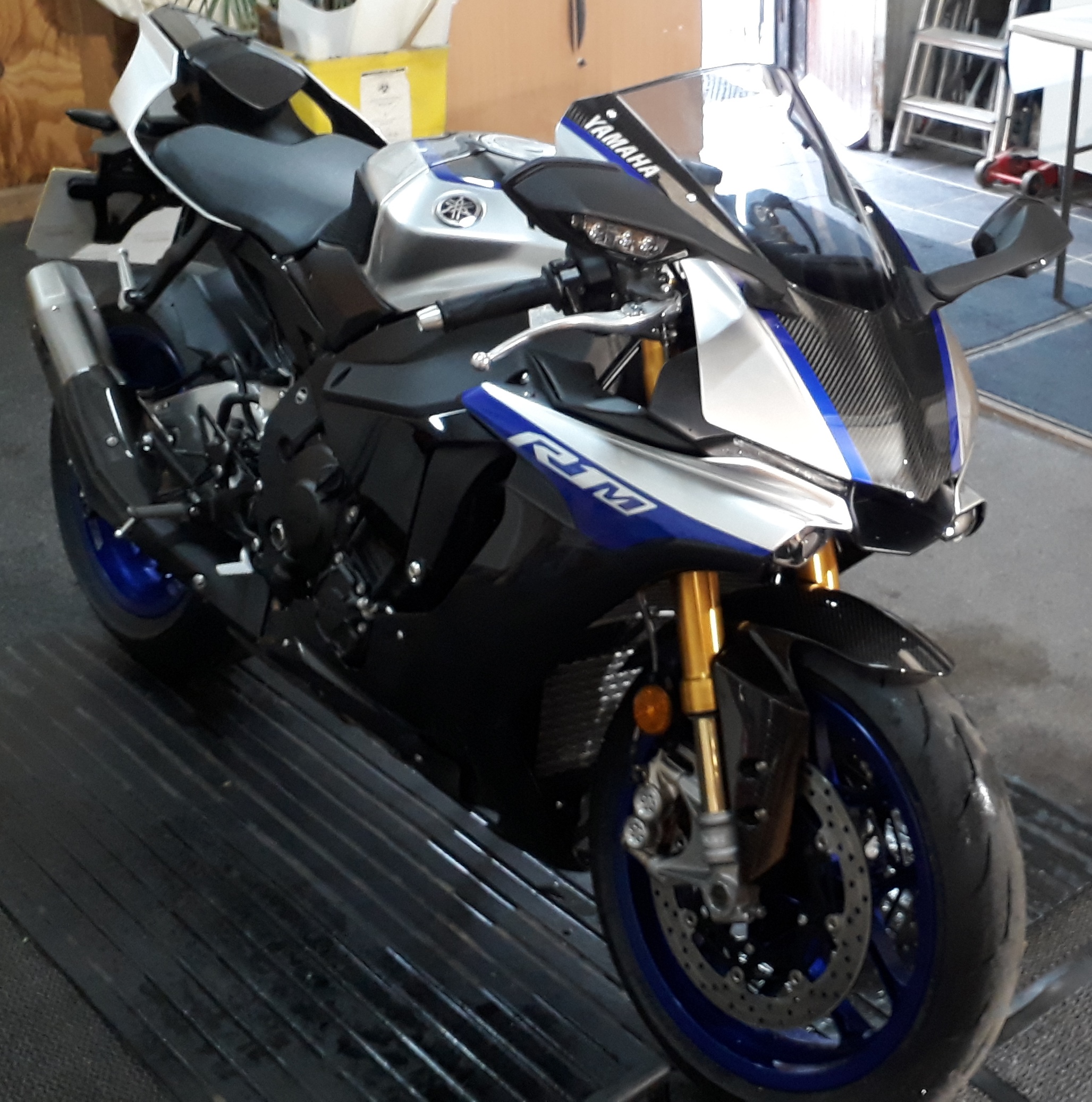 My Yamaha R1 M March 2019 — Postimages