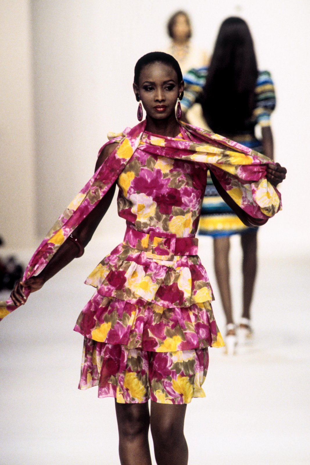 Fashion Classic: GIVENCHY Spring/Summer 1993 | The Internet's largest ...