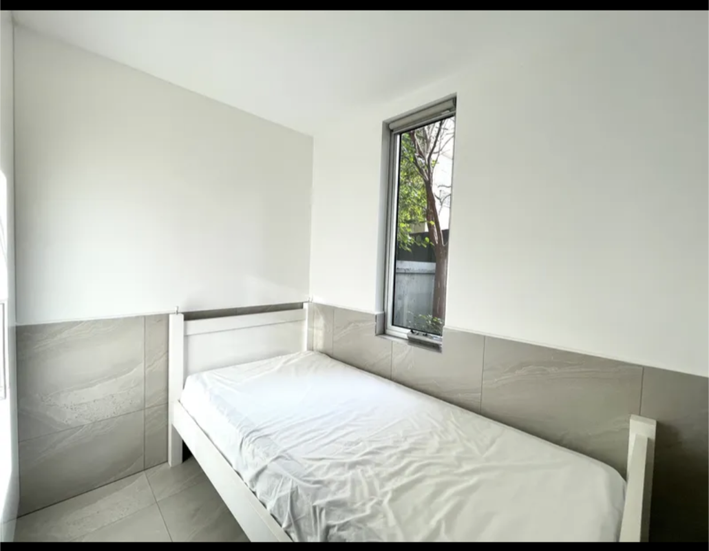Does this room design give prison cell vibes or just me? : r/melbourne