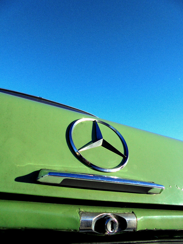 MERC w115 CCV2312 Bd3 — Postimages