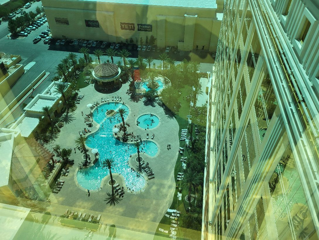 Room 2336 View — Postimages