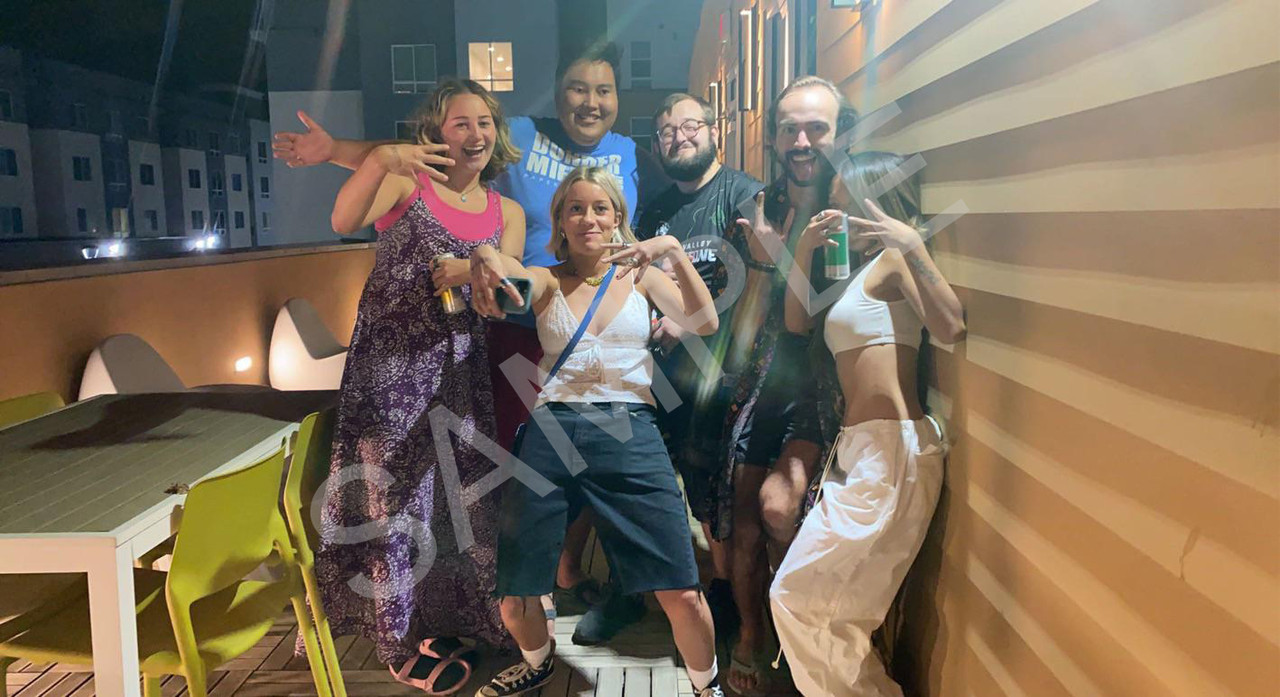 e sam — Postimages