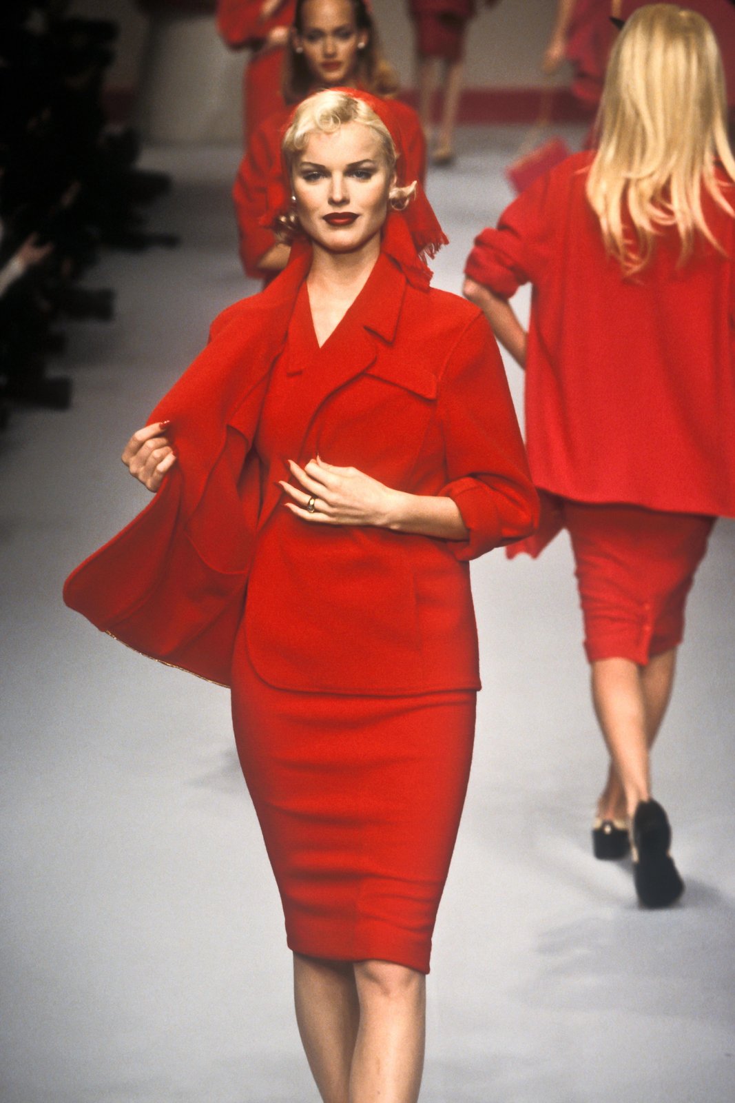 Fashion Classic: CHANEL Fall/Winter 1995 | Lipstick Alley