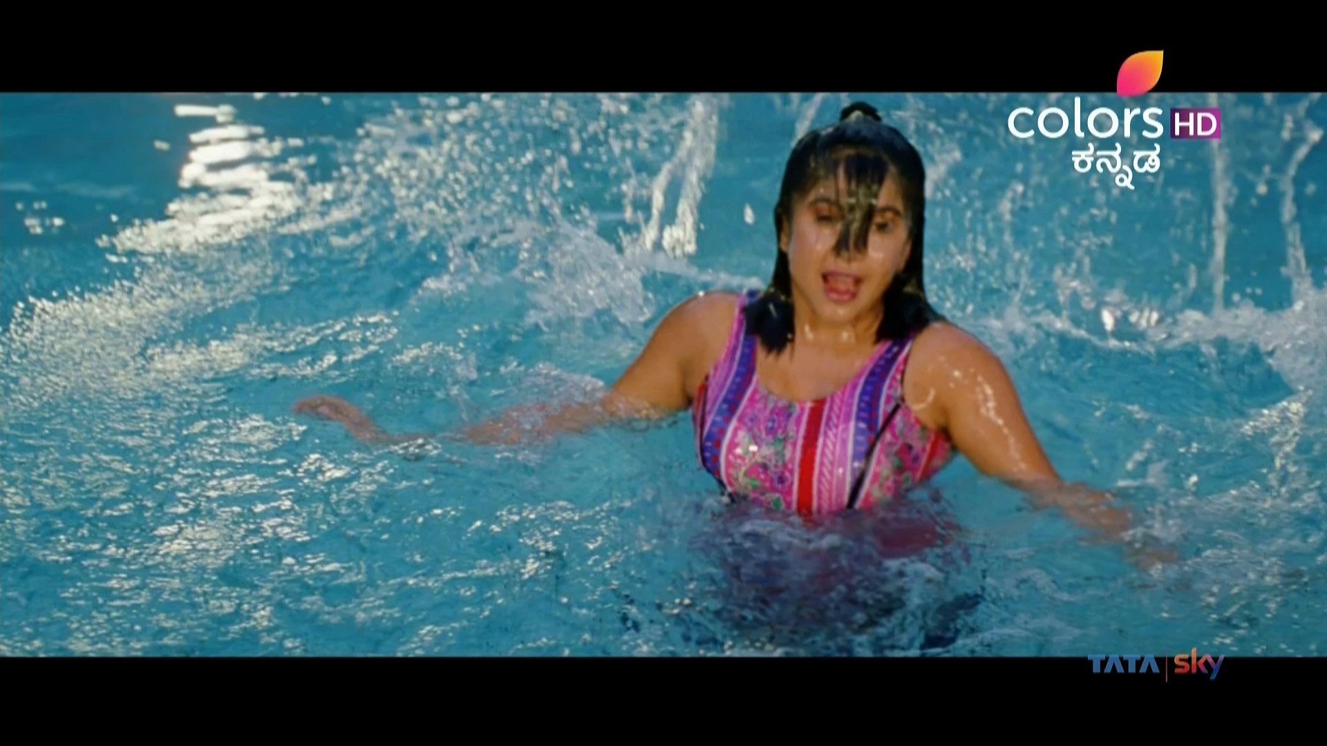 Ramyakrishna Swimsuit Scene mp4 20211020 125644 793 — Postimages