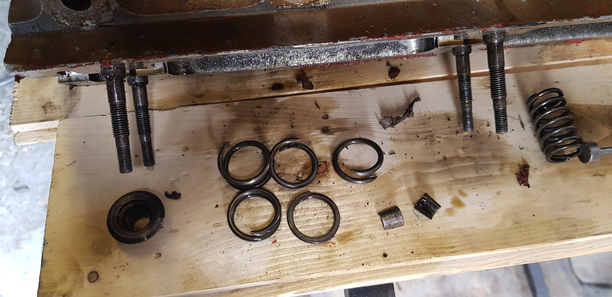 broken spring — Postimages