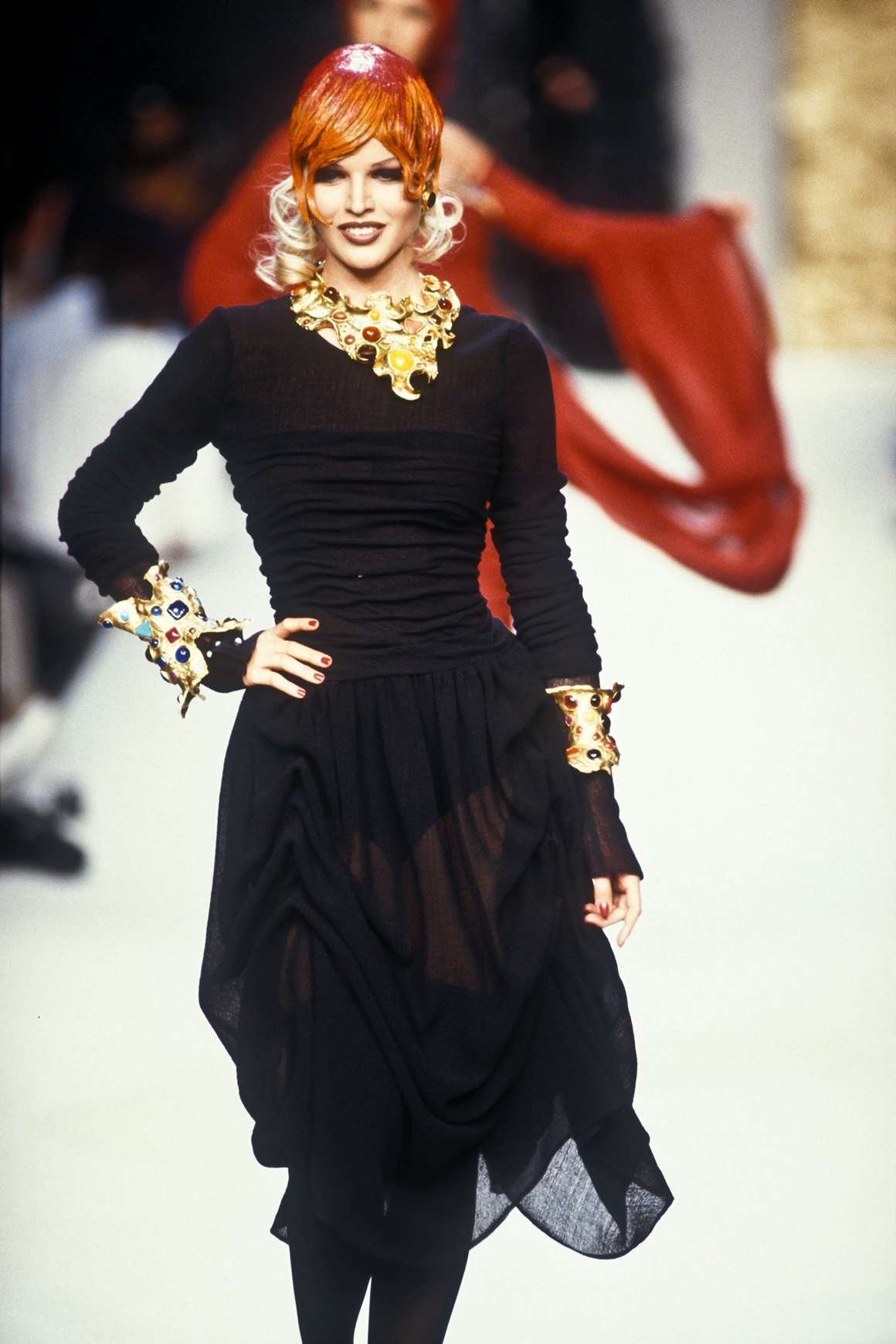 Fashion Classic: CHANEL Haute Couture Fall/Winter 1992 | Page 2 ...