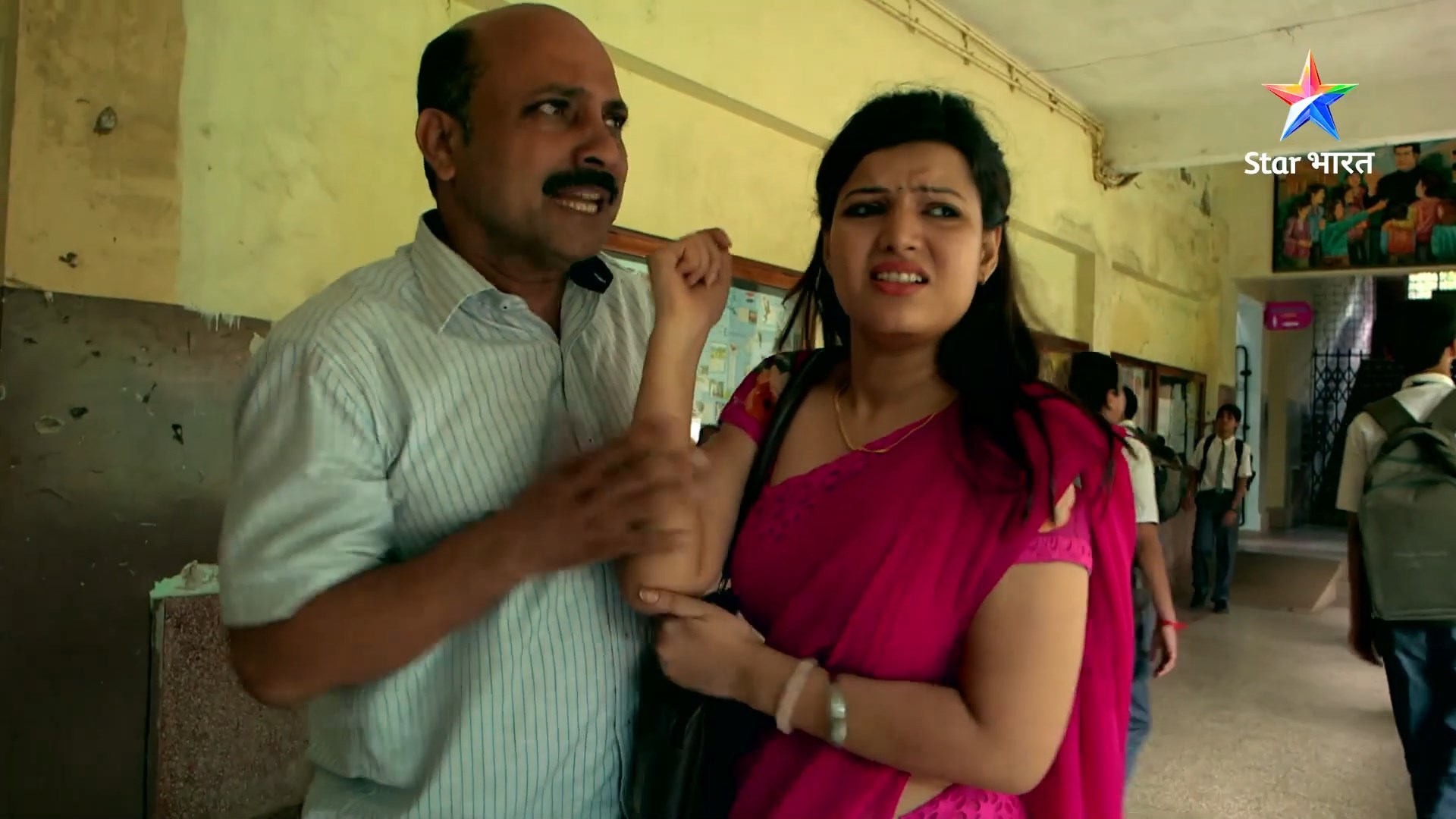 Saumya dhillion hot navel and molesting scenes savdhan india mp4 snapshot 00 25 716 — Postimages