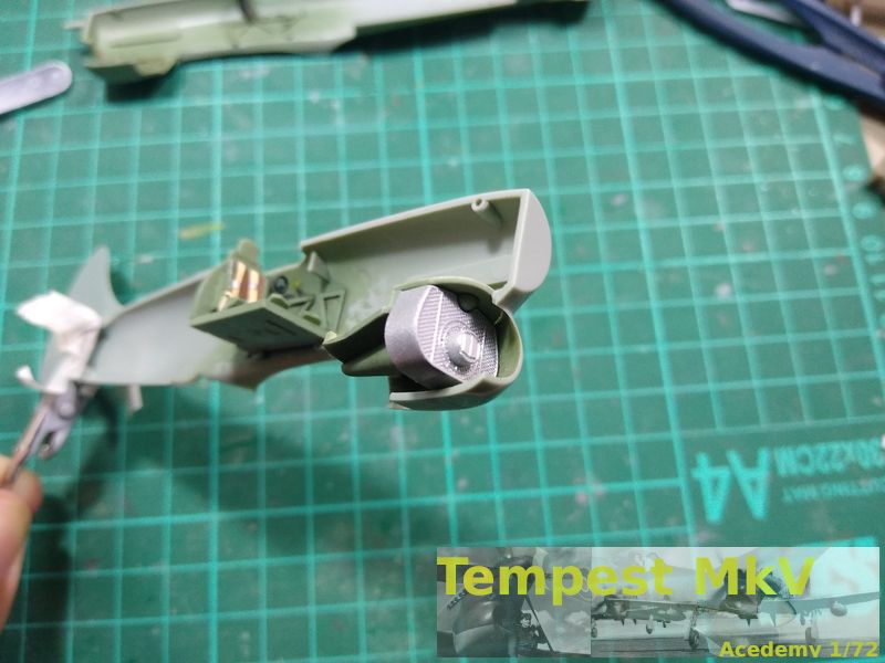 unosetentaydos - Hawker Tempest Mk V. Academy - AVIACION (1:72) PD