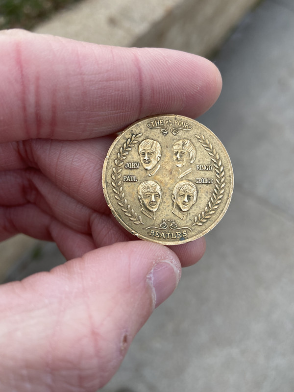 F2 C588 FF 5760 451 A 9213 92 CCD4 F1323 B — Postimages