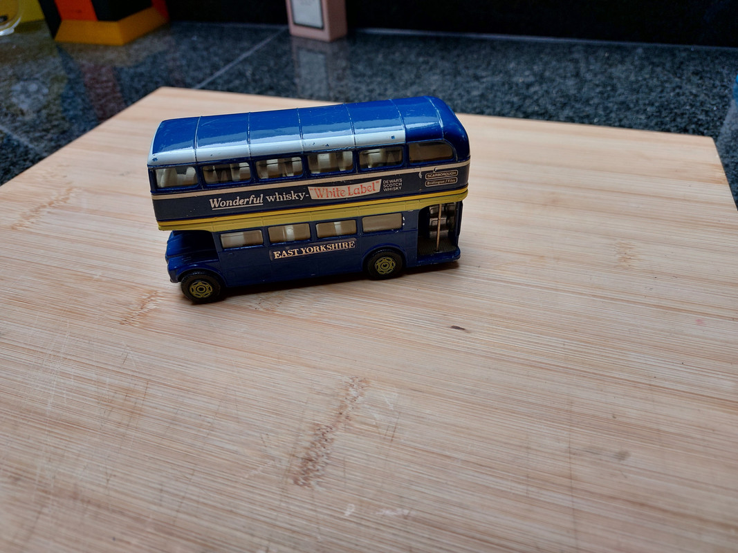 Bus 3 — Postimages