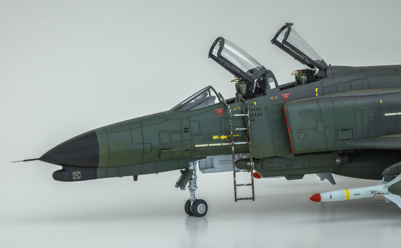 McDD F-4G Phantom II - MENG 1/48 - Master194.com