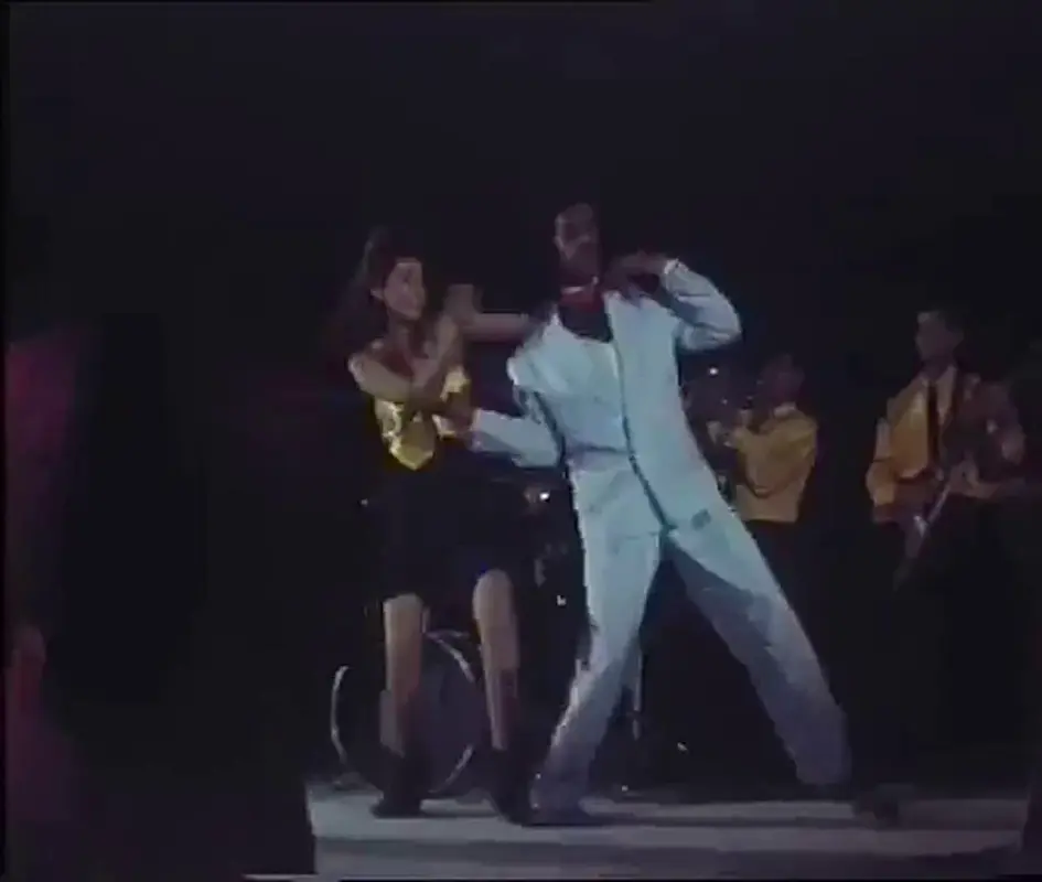 f 186 — Postimages