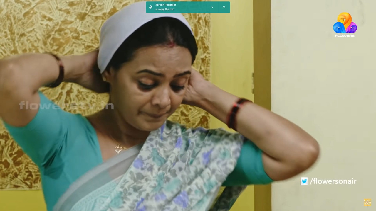 Reena Bhasheer Round Boobs and tummy in blue saree mp4 snapshot 00 09 200 — Postimages