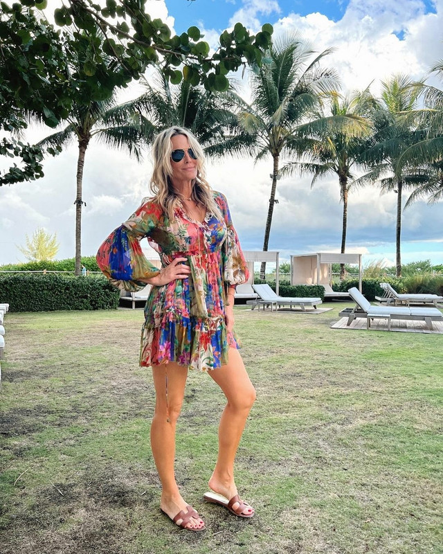 Molly Sims Feet 6138398 — Postimages
