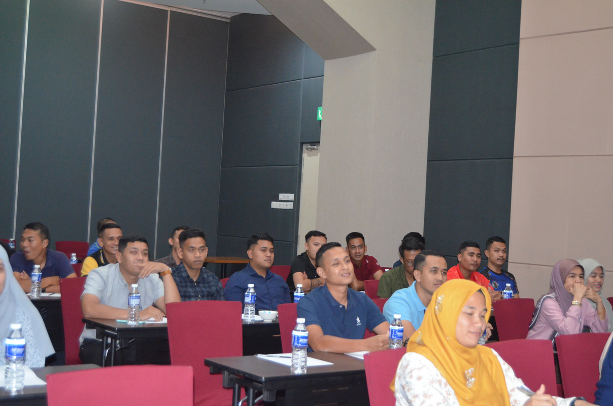 DSC 1152 — Postimages