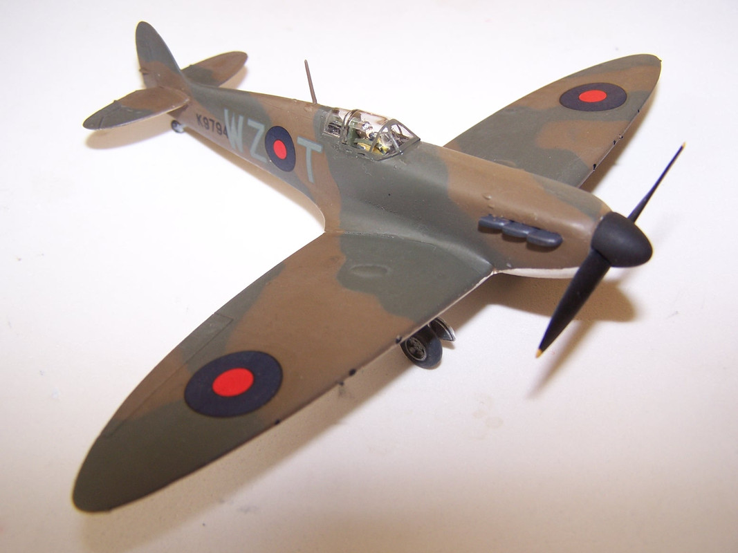 Hasegawa Spitfire FS — Postimages